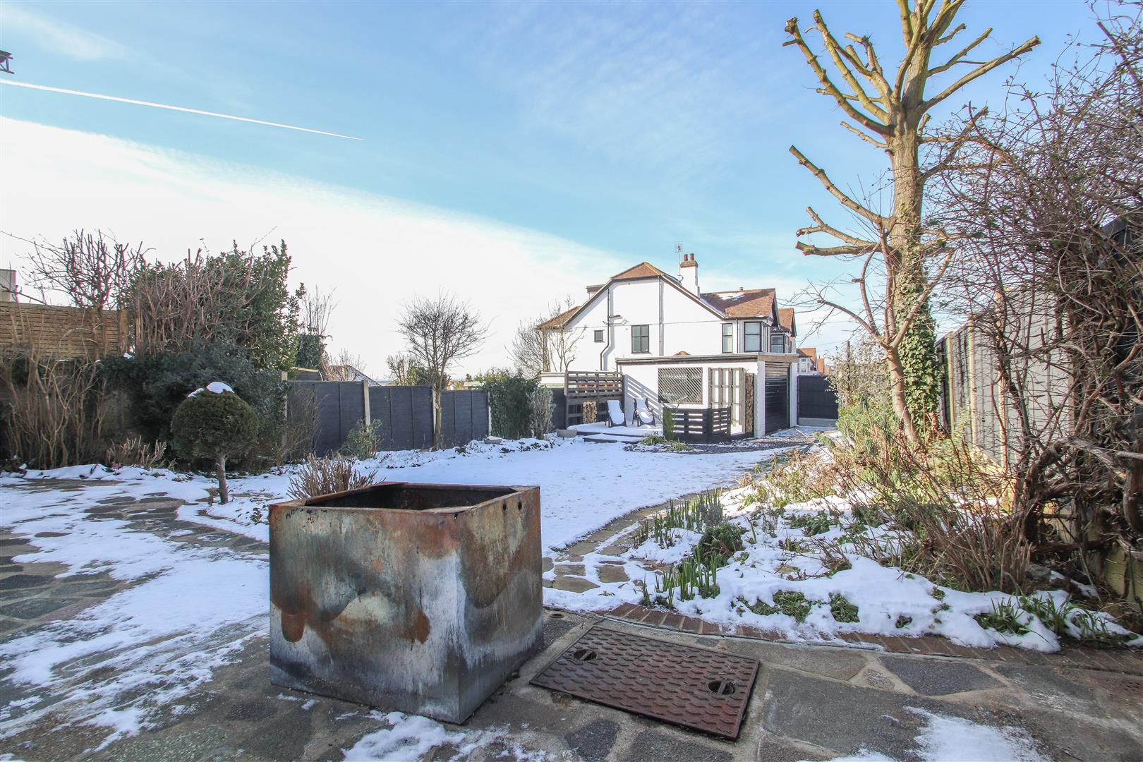 Appointmoor | Crowstone Road, Westcliff-On-Sea